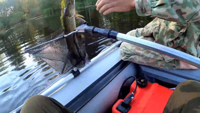 Как напарник щуку упустил