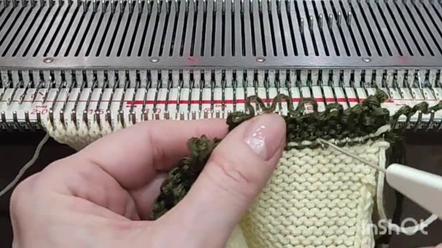 Красивый плечевой шов. Сборка изделий на вязальной машине.