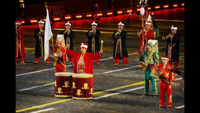 Eine Kleine Disco Band - (Love In) A Turkish Bath