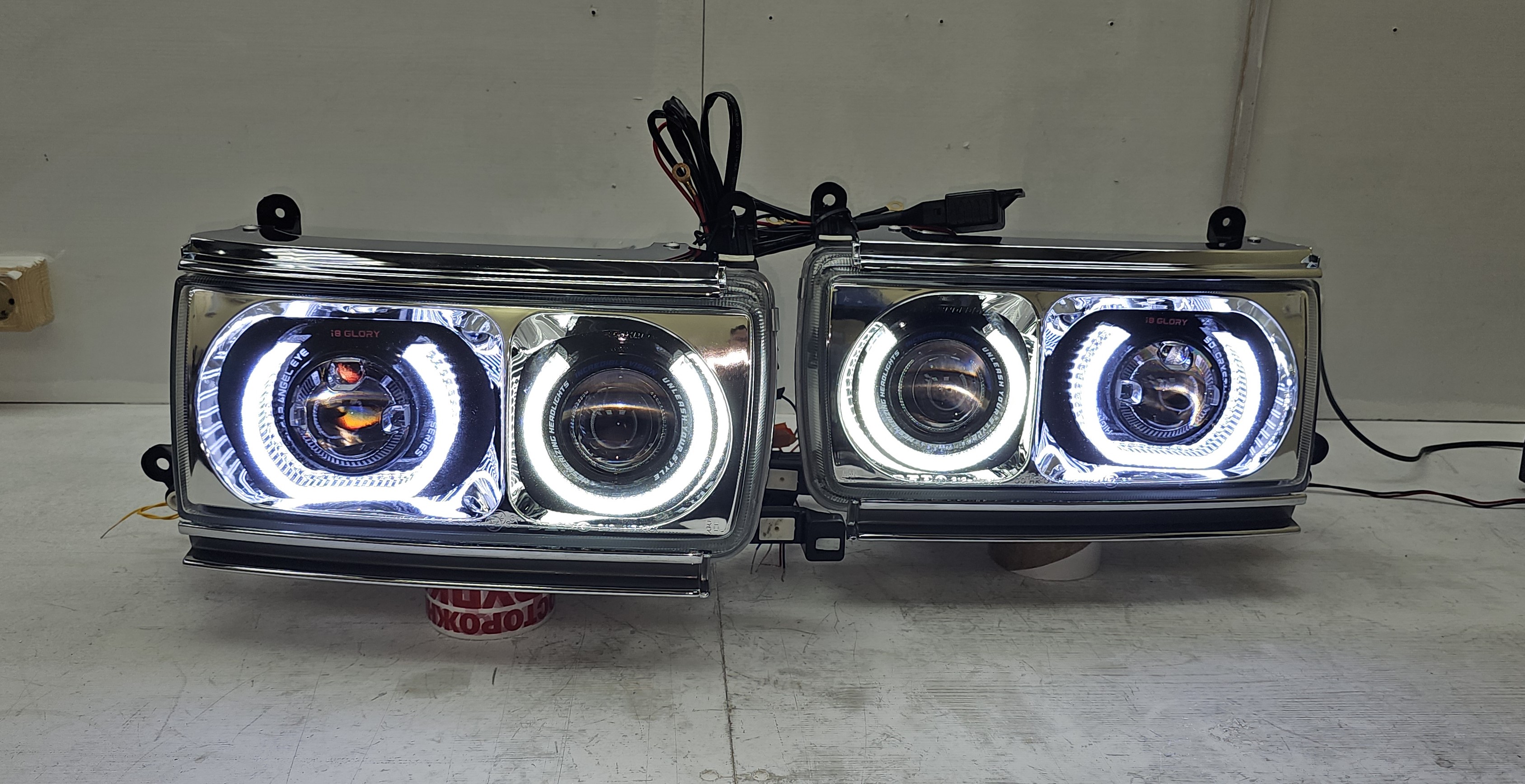 Toyota Land Cruzer 80 комплект светодиодных фар