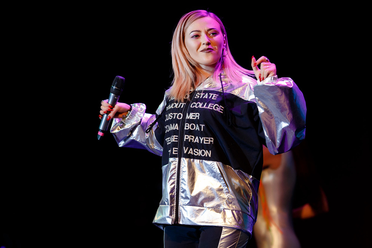 Засыпают районы, ну а я не домой... (Вирус)