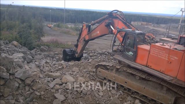 КОВШ скальный сверхусиленный 4,3 м3 с коронками системы CAT J 700