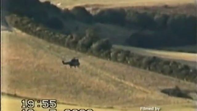 Круги на полях - НЛО совершает облет над пиктограммой.