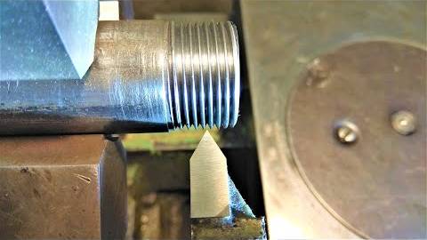 Тока-Токарь Как нарезать резьбу резцом