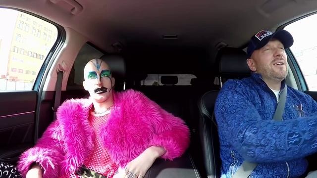 Эксклюзивный Пассажир отказался пересаживаться на заднее сидение...