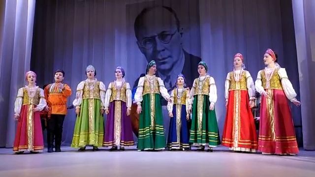 "Не было ветру" Величальная Киров. обл., Анс.нар.  песни "Маков цвет", Ансамбль РНИ "Звонкие узоры"