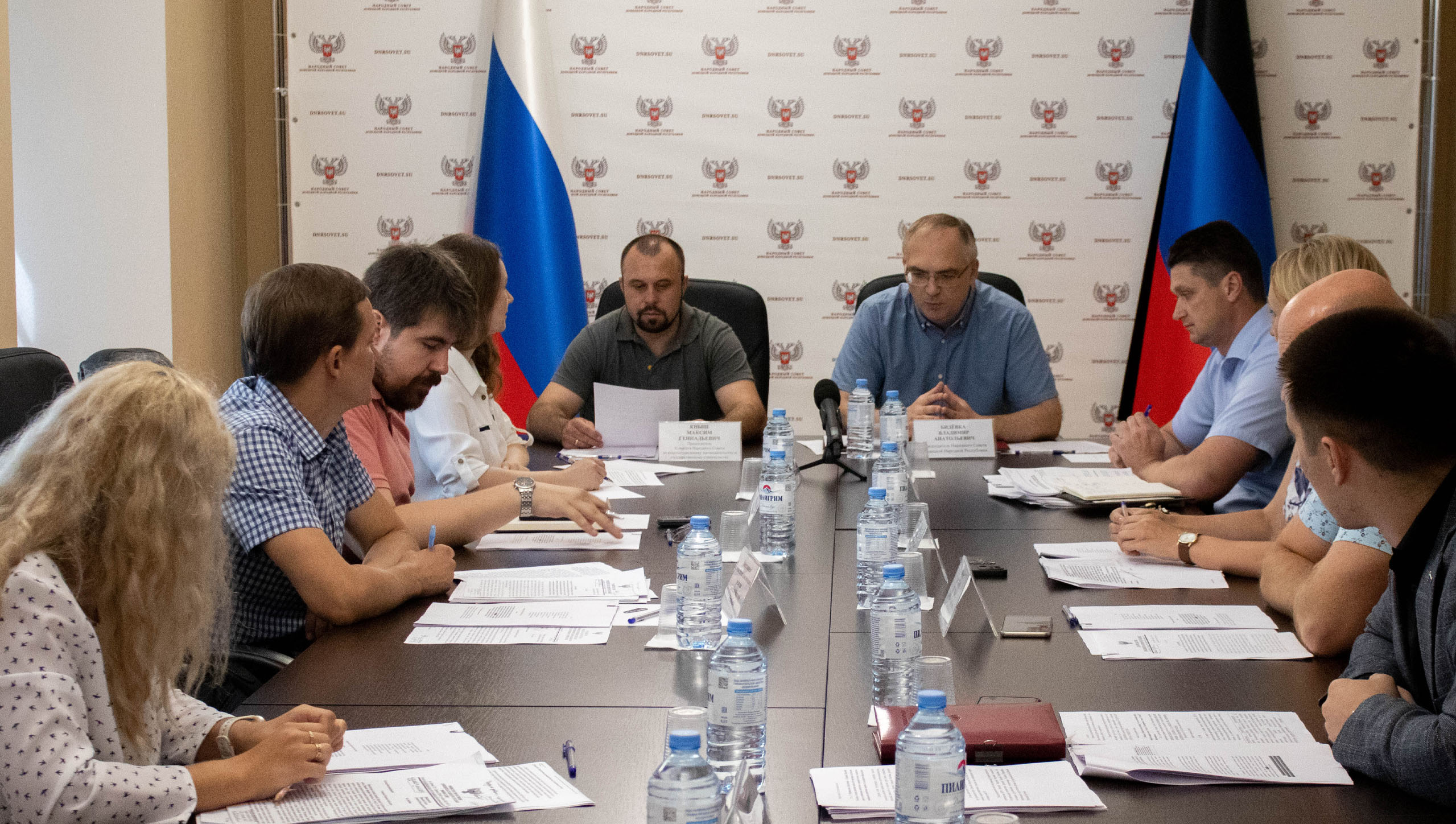 В Народном Совете обсудили вопросы инвестиционной привлекательности региона