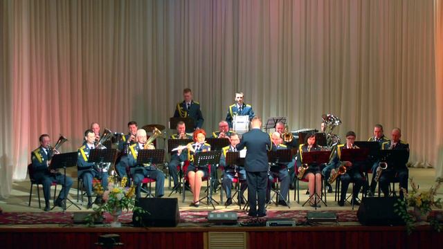 2015  - М. Вахутинский. Попурри "Друзья-однополчане". Оркестр п/у В.Коновалова