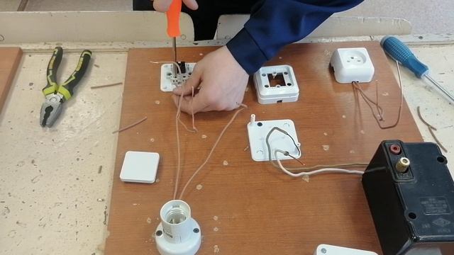 Профессиональные пробы по профессии "Электромонтер по ремонту и обслуживанию электрооборудования"