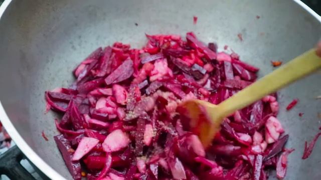 Борщ селянский в казане на костре. От такого борща вы не сможете отказаться!.