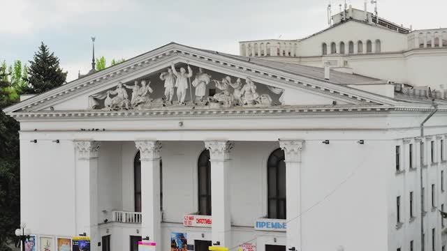 Восстановление Мариуполя: Драмтеатр. Генподрядчик:  "Модуль-Центр". Видео: Дмитрий Лаго