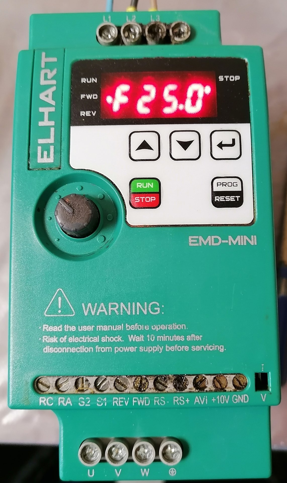 Работа частотника ELHART EMD-MINI