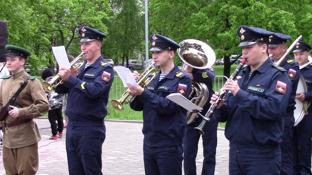 Фрагменты выступления оркестра на Дне  пограничника во Пскове.mp4