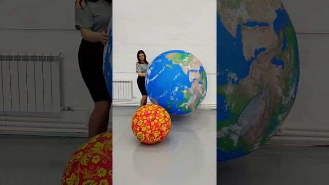 Мячи - Хохлома и Глобус 🌍 игры с залом