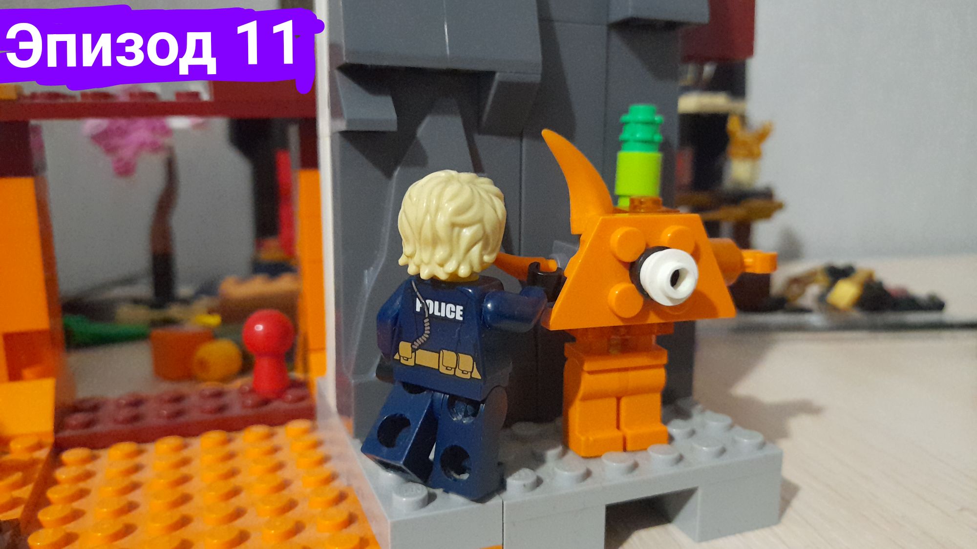 Приключение Ллойда эпизод 11 "медетирующий зал"