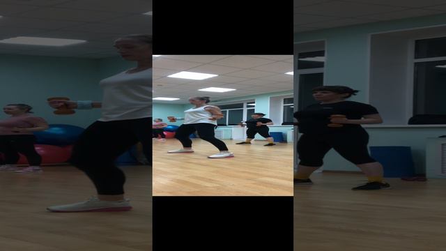 Тренировка Микс с акцентом на верх тела!