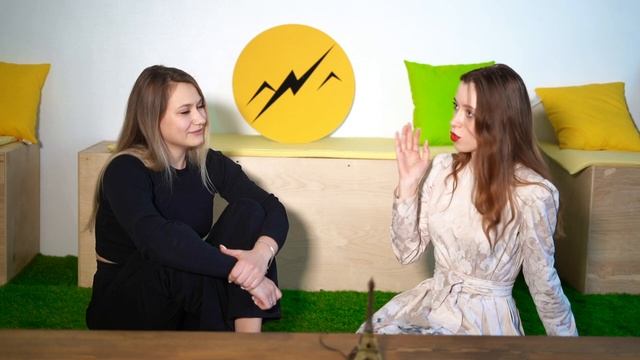 Интервью с Кариной, очень амбициозным SMM-специалистом, которая хочет покорить горы).mp4