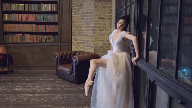 АИNA. White Video (Анна Григорян)