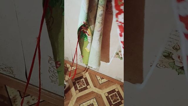 Ты посмотри какая скалолазка!