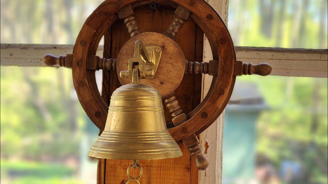 Дачные - земельные дела! Попал на бабки! Вспахали землю под газон и нашли "клад".