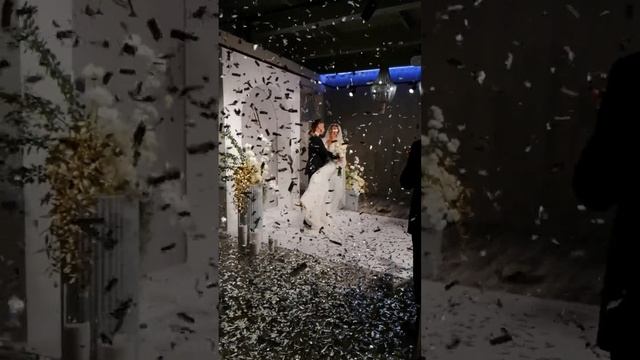Конфетти серебряное 2 кг.mp4