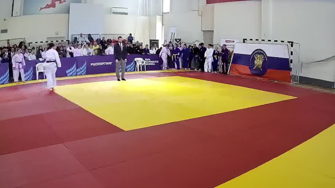 На призы крестоносного  освободительного движения 4 Татами.