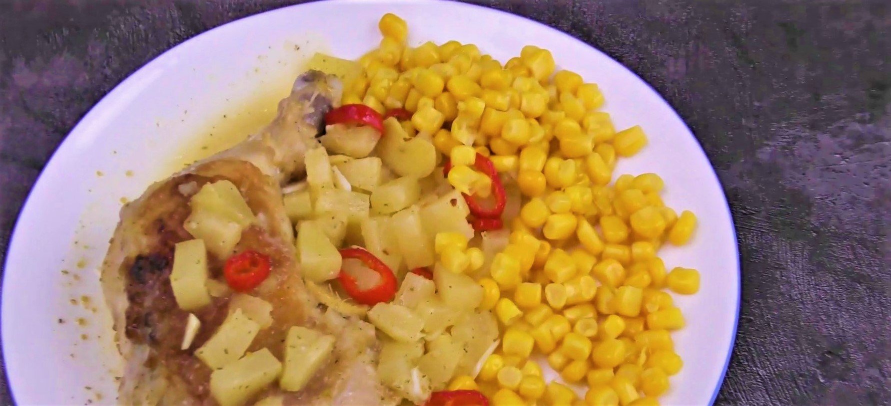 Курочка и острые ананасы - просто восторг!)).mp4