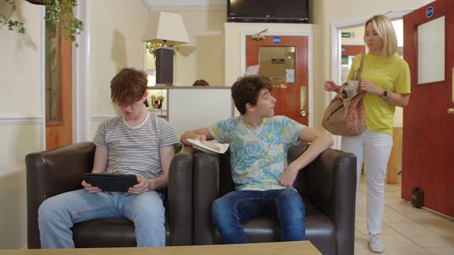 Go Getter 3 Unit 3.4 Can you bring me my phone?