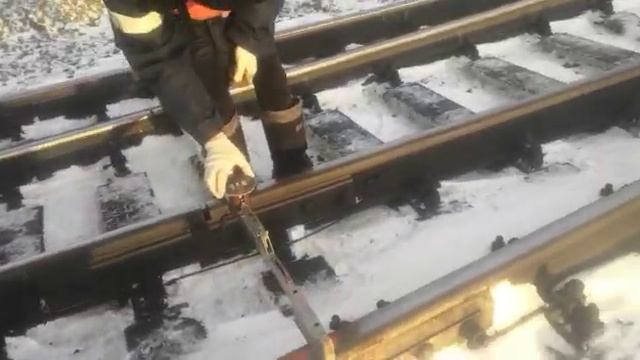 Промер ширины колеи на СП