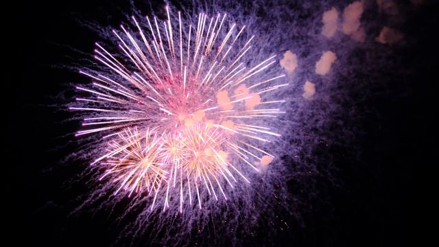 Салют 9 мая 2022