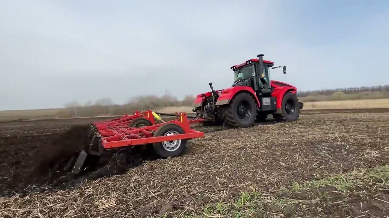 Работа культиватора КСУ-8 производства БДТ-АГРО. Обкатка Кировца 742М. Первая культивация!