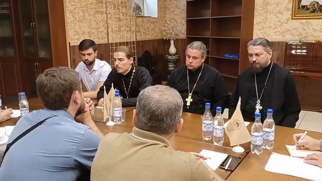 Круглый стол Регионального отделения ВРНС в Луганске: про архиерейское совещание