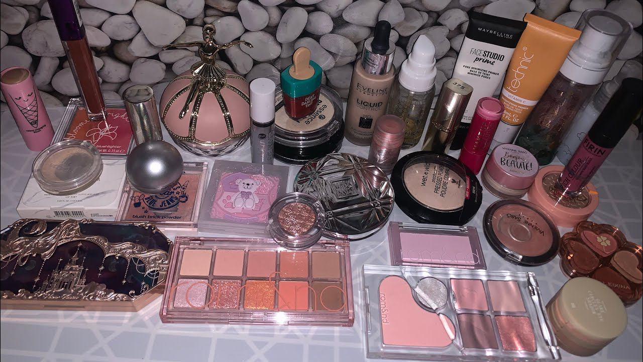 Косметичка на неделю с 6 по 12 ноября.