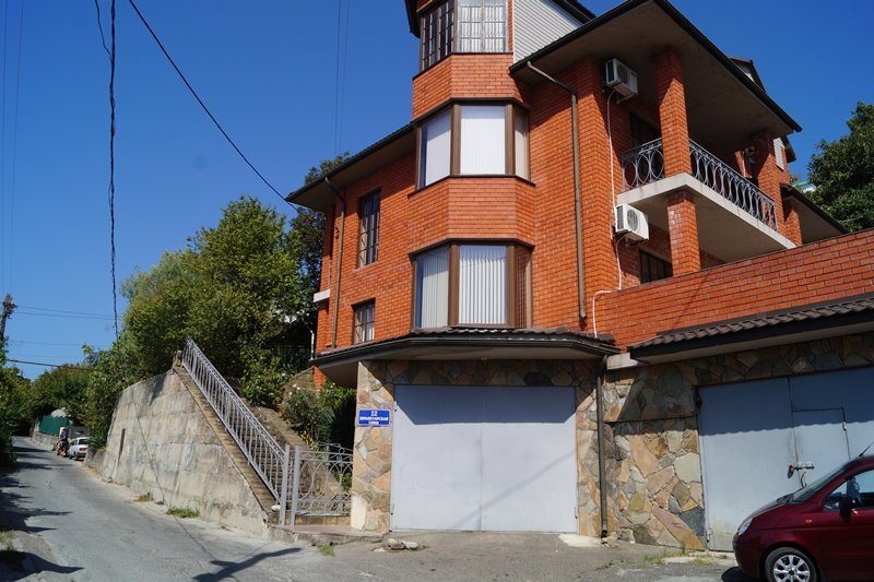 Отдых в Лазаревском жилье без посредников. Гостиницы в Лазаревке. «На Пролетарской, 12» гостевой дом