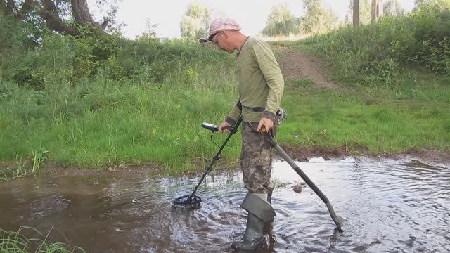 Установил стропила. Поднял артефакт на вечернем выезде.
