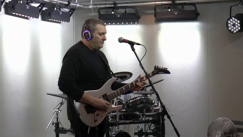 Александр ЗВИНЦОВ - "Питеру, привет!"