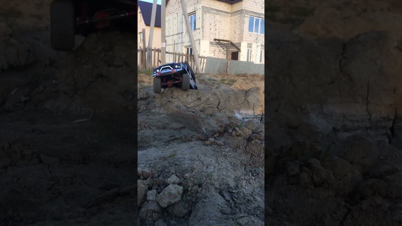 Сел на брюхо)) #rc #rccar #rclife #rcmodel #scale #crawler #4x4rc #wpl #wplrc #mn99s #defender