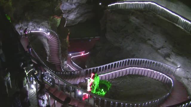 Китай пещера Желтого Дракона