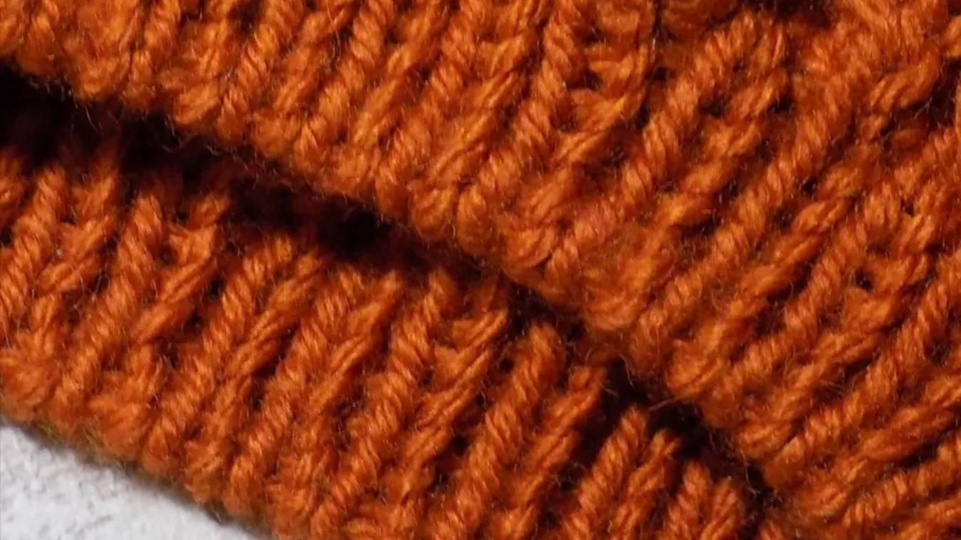 Итальянский набор петель при круговом вязании.