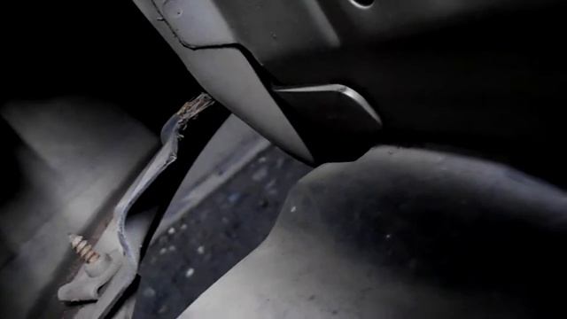 разбираю морду ниссан альмера ,после аварии #1.mp4