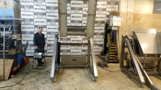 Гидравлический опрокидыватель биг-боксов
