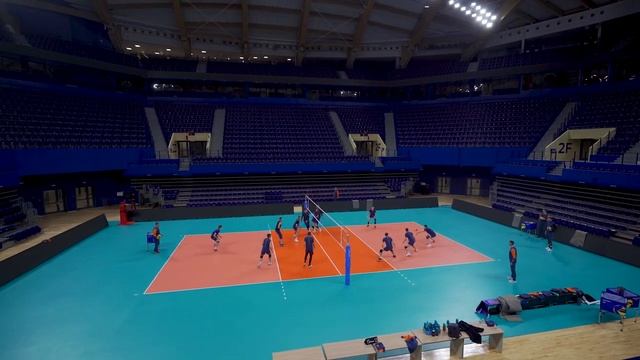 «Кузбасс» готовится к первому матчу в «Кузбасс-Арене».