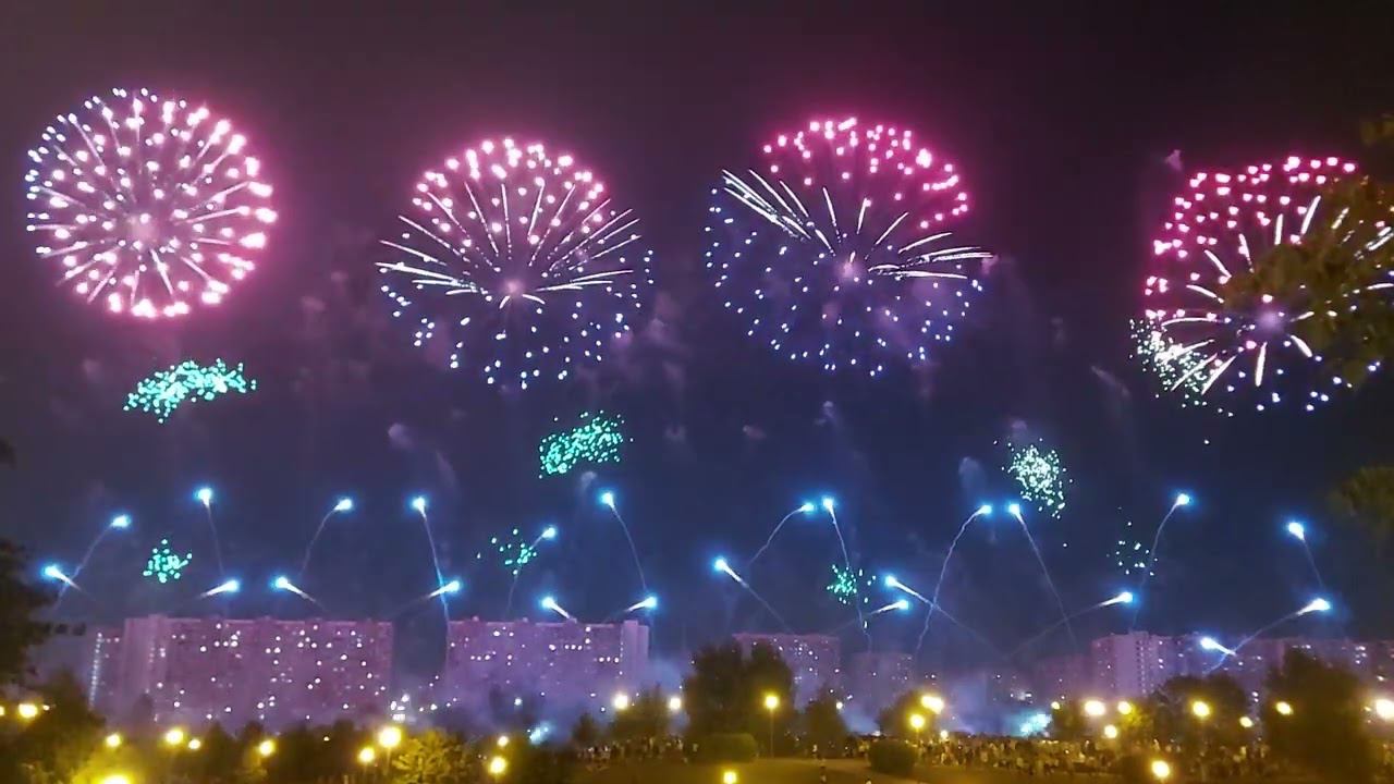 Фестиваль фейерверков "Ростех". Самые лучшие фрагменты (14.08.22)