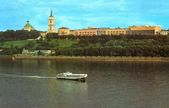 Речной вокзал Пермь I в 1998 году.