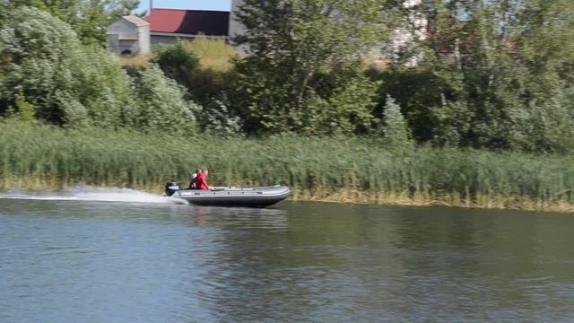 Лодка с нднд АЗИМУТ  expedition 500 + Меркурий 25л.с 4 такта.mp4