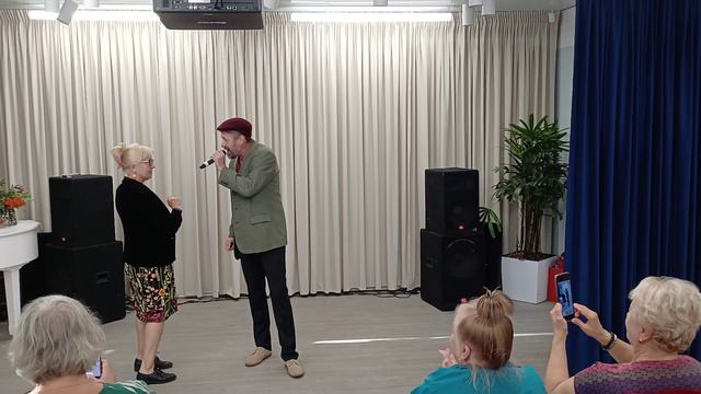 10. Чубчик-кучерявый