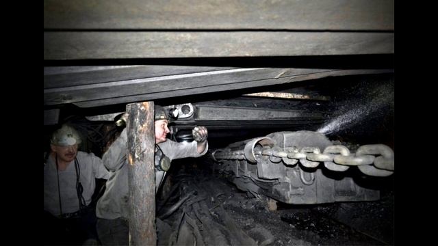 Но только я зайду за эту тьму.