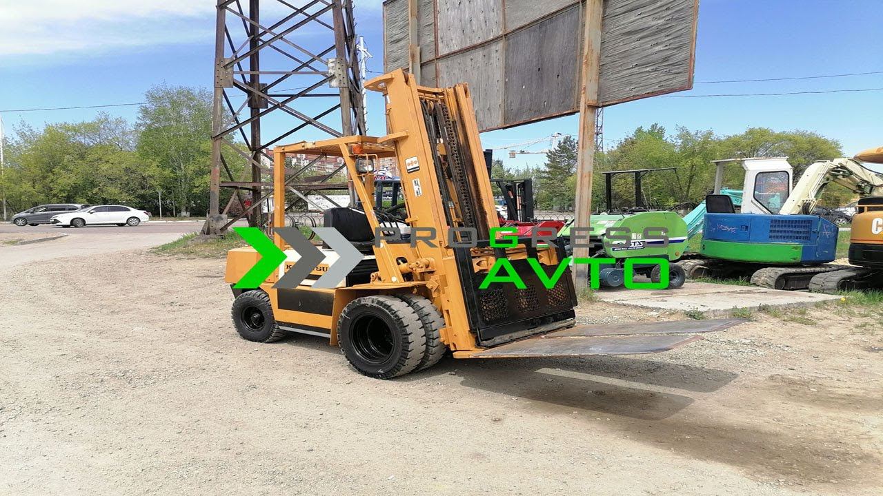 Такого у нас ещё не было! смотри скорее новый обзор трёхтонного вилочного погрузчика KOMATSU FG30