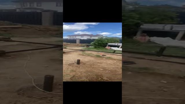 Монтаж доски RUSDECKING на свайном металлокаркасе. День1. Сваи вкручены и начинаем выставлять каркас