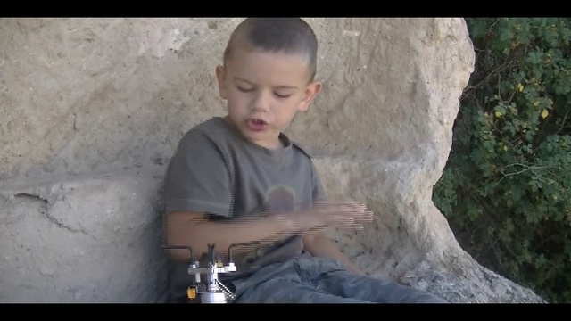 Иван рассказывает как пользоваться газовой горелкой в походе